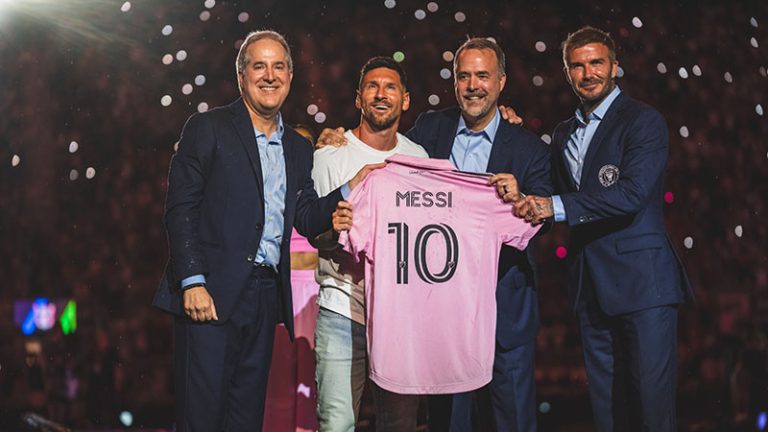 Lionel Messi fue presentado en Inter Miami con un gran show ante un ...